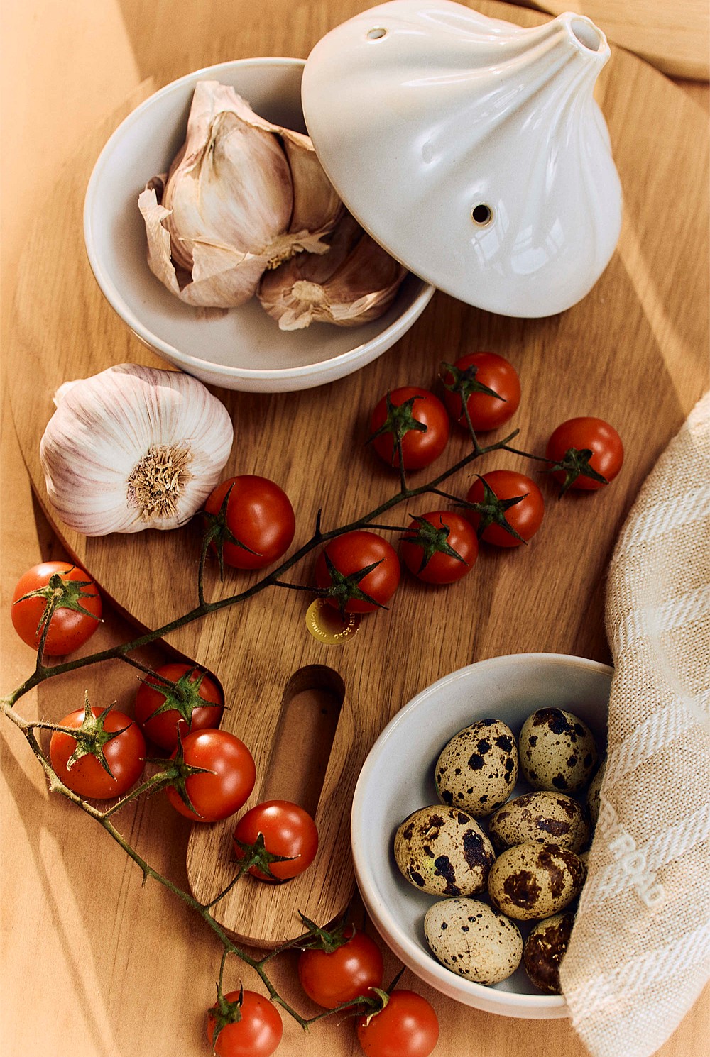 Natural Leone Garlic Holder - Kitchen Accessories | Country Road