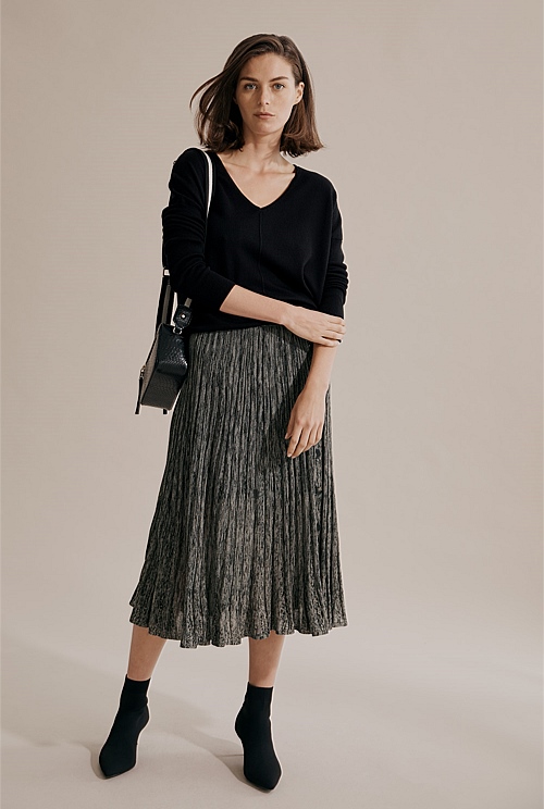 Black Traceable Wool V-Neck Knit - Knitwear | Country Road