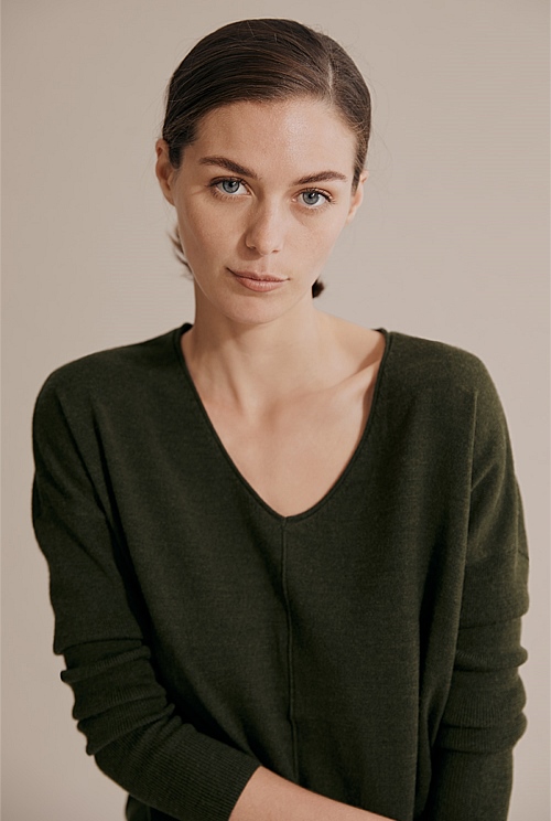 Hunter Green Traceable Wool V-Neck Knit - Knitwear | Country Road