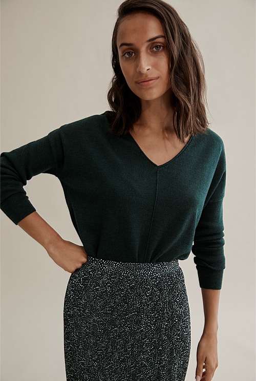 Emerald Traceable Wool V-Neck Knit - Knitwear | Country Road