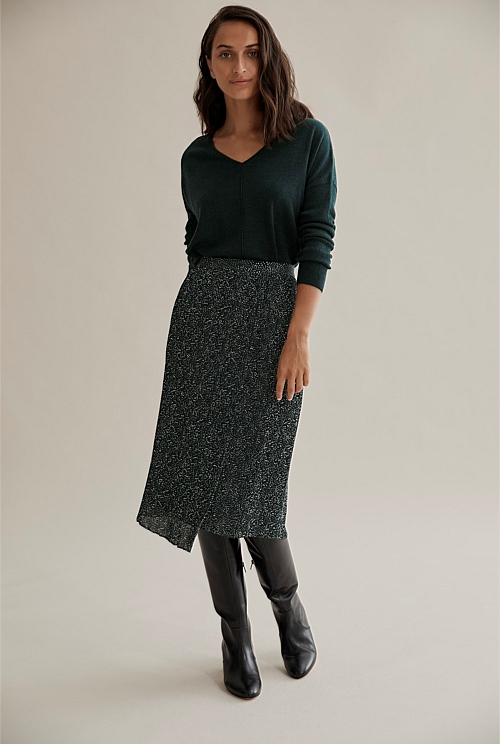Emerald Traceable Wool V-Neck Knit - Knitwear | Country Road