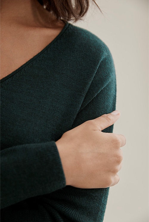 Emerald Traceable Wool V-Neck Knit - Knitwear | Country Road
